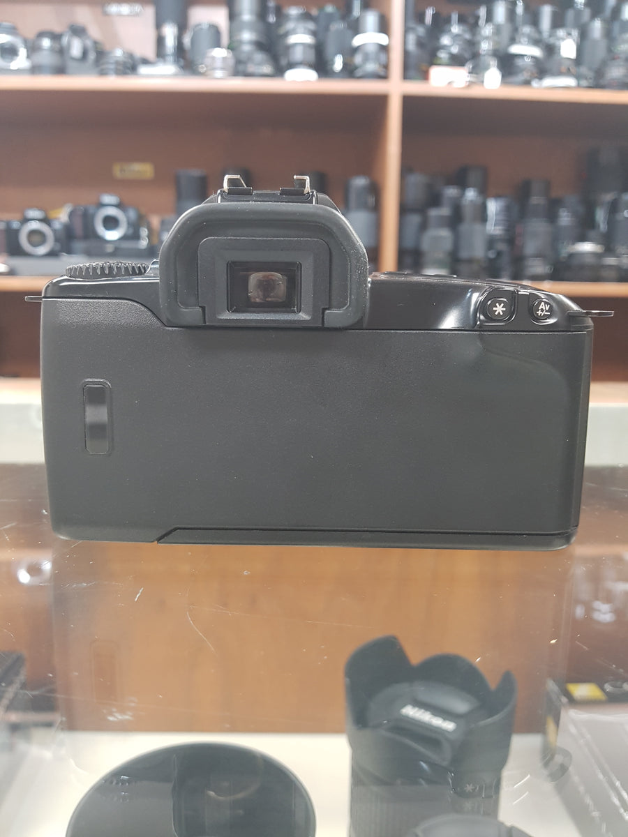 Canon EOS Rebel X S 35mm AF Film Camera with 35-80mm Lens, Excellent C ...