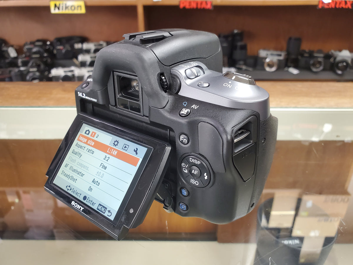 Sony Alpha DSLR A380 14.2MP Camera W/18-55mm & 100-300mm Lens, Like Ne ...